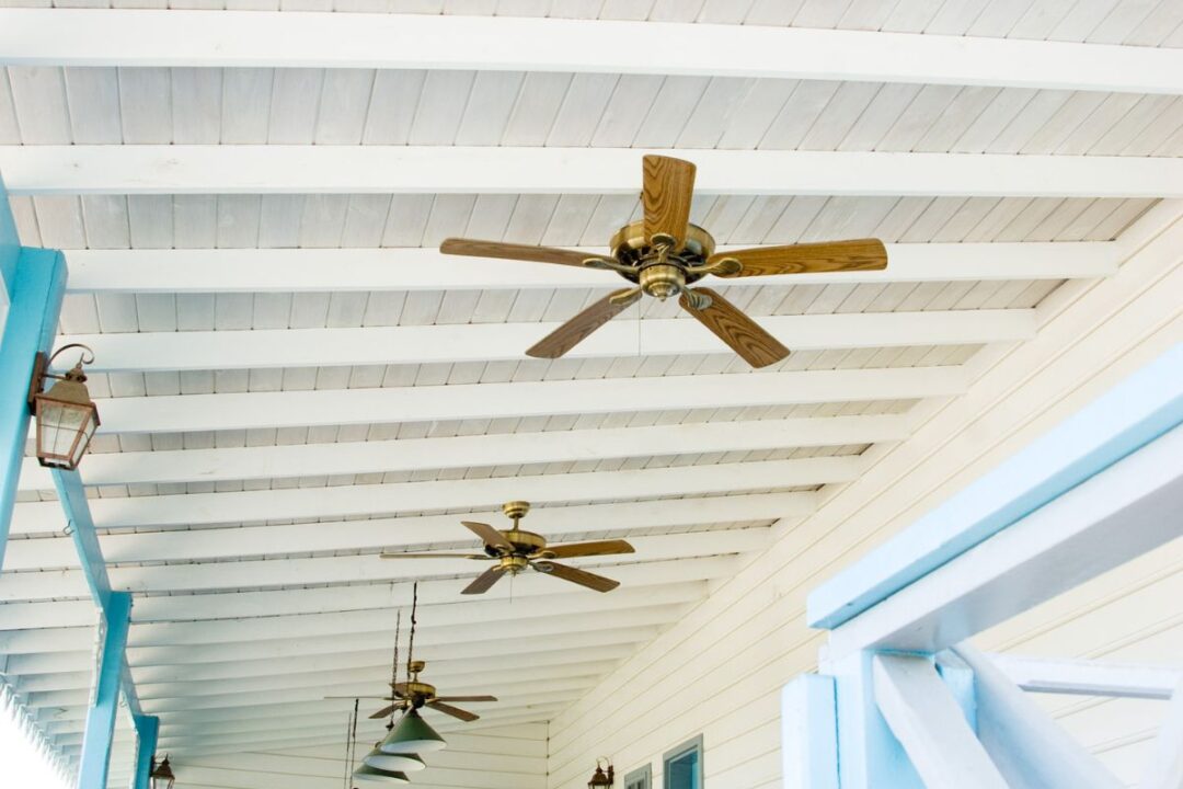 How To Wire A Ceiling Fan On A 3-way Switch? » Fix It Wired
