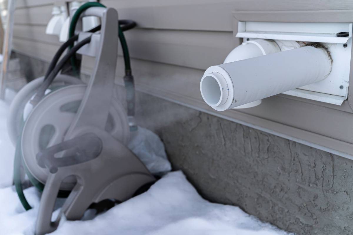 How Long Can A Furnace Vent Pipe Be? » Fix It Wired