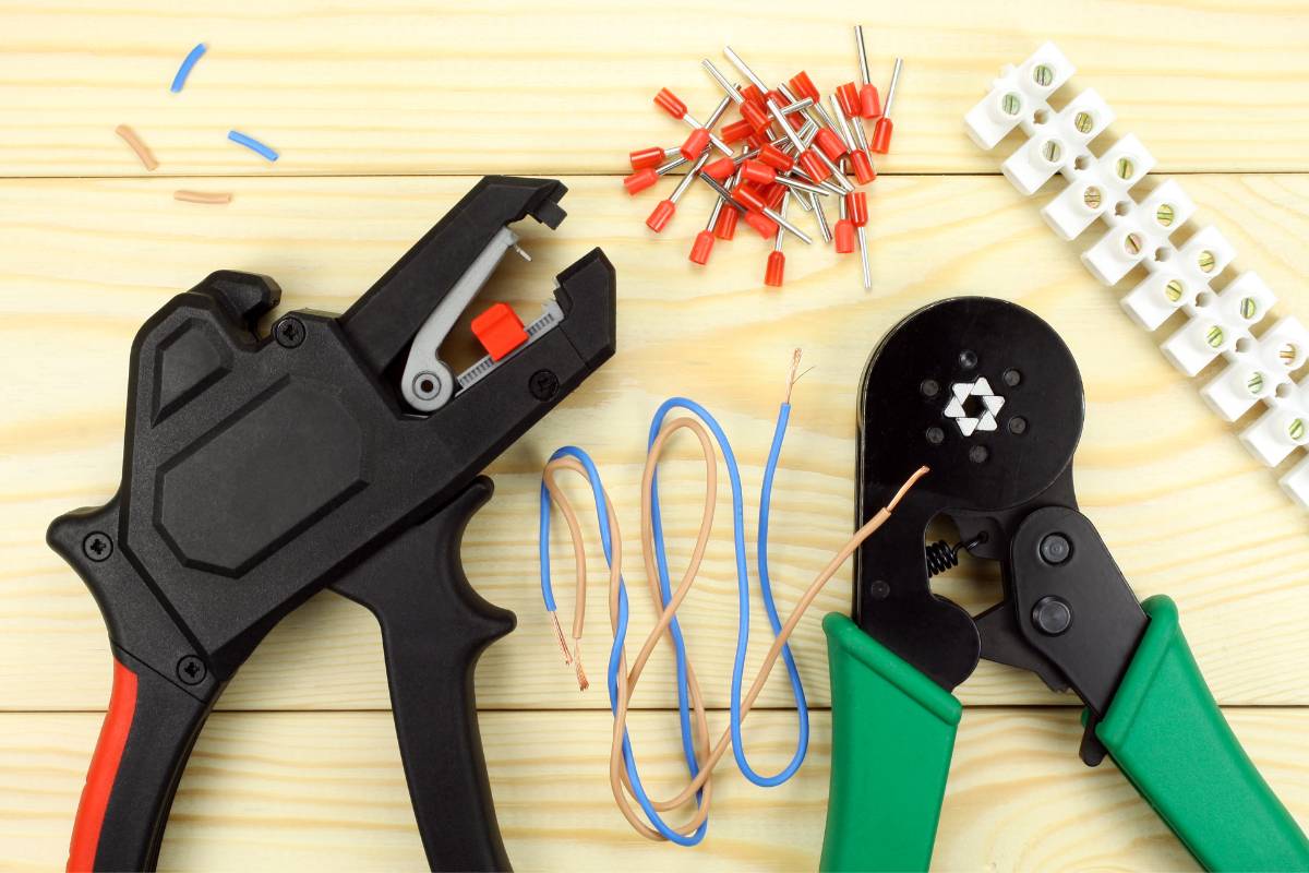 How To Repair Mouse Chewed Wires? » Fix It Wired