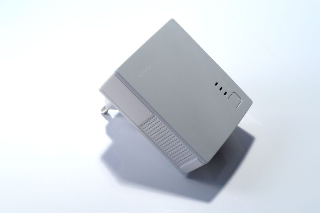 Do Powerline Adapters Have To Be On The Same Breaker? » Fix It Wired