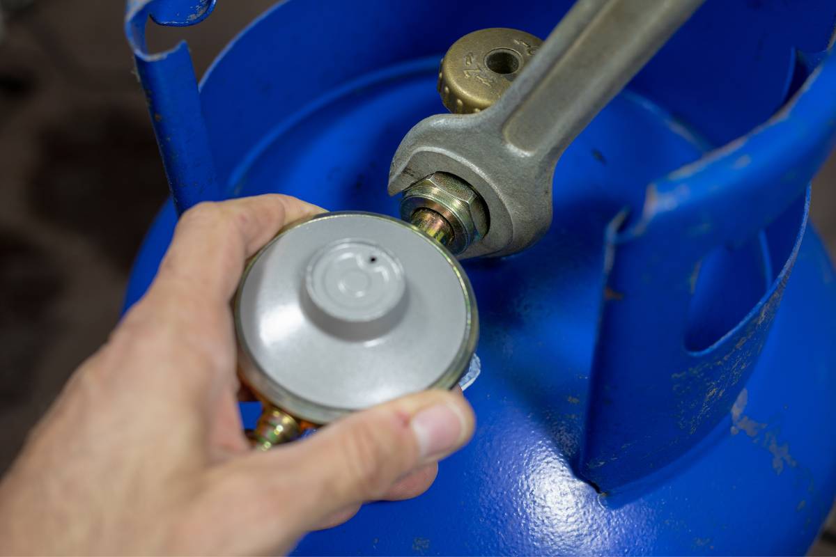 How To Know If A Gas Regulator Is Faulty? » Fix It Wired